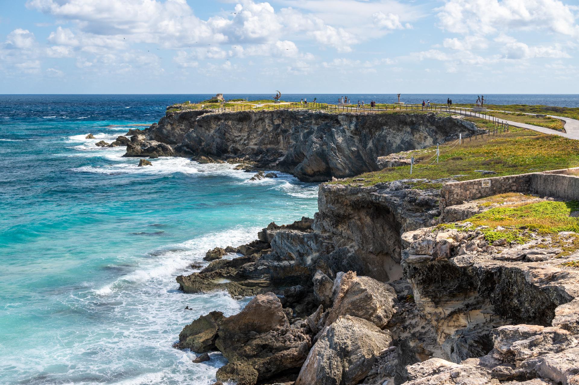 Cómo llegar, qué ver y qué hacer en Isla Mujeres, un paraíso caribeño